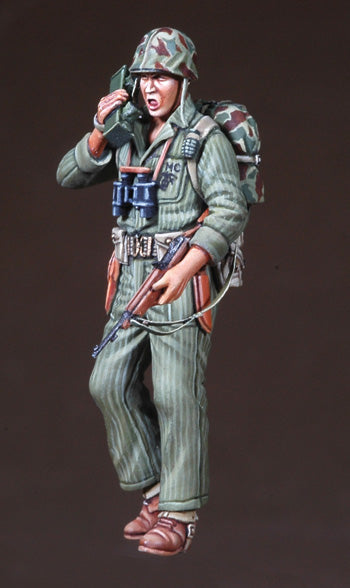 Def Model DO35035 1/35 WWII-Korean War USMC Officer